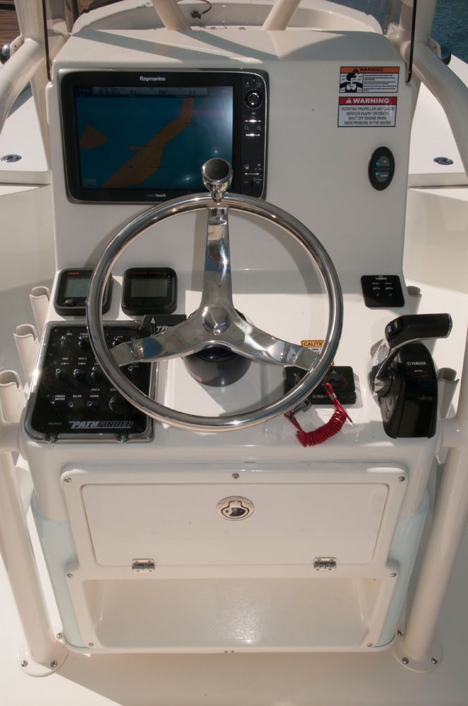 Pathfinder 2600 HPS Bay Boat | Salt Water Sportsman