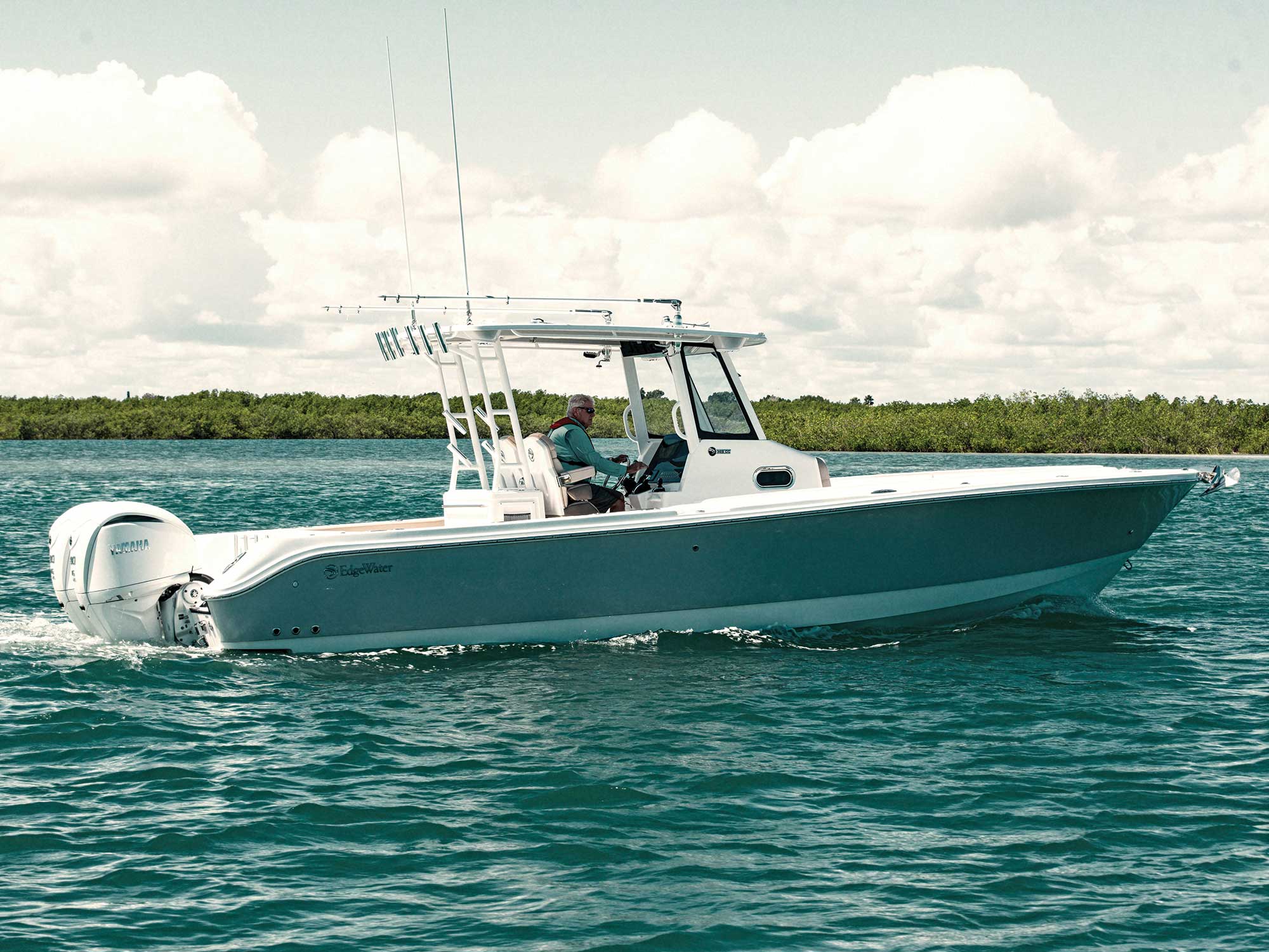 EdgeWater 325CC